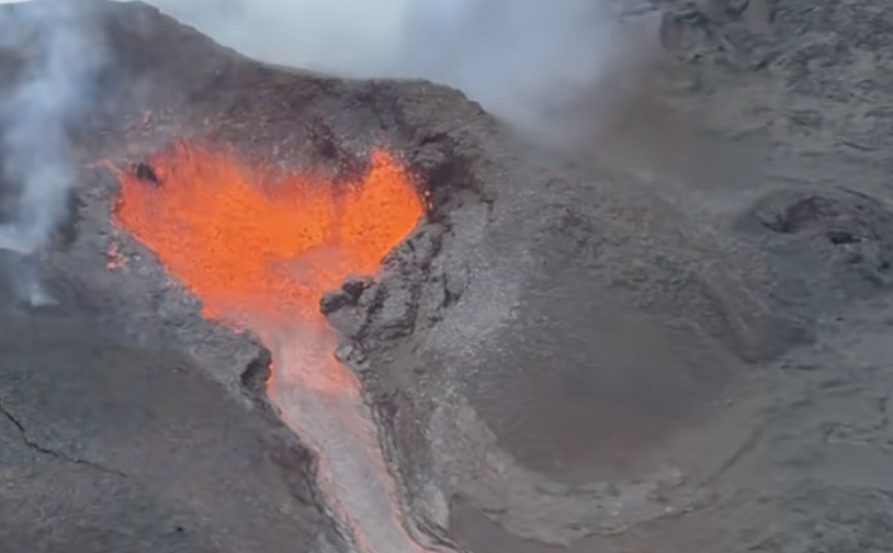 Spectacular Aerial View of Iceland Volcano Eruption