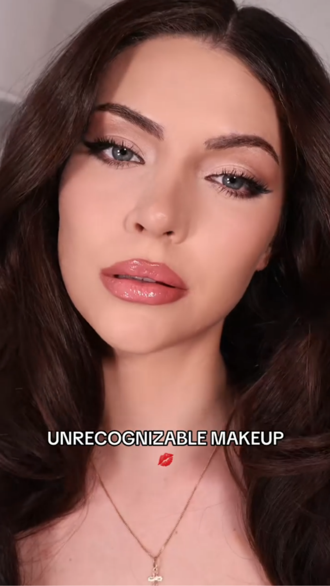 Unrecognizable Makeup Look – Fast Transformation You Won’t Expect