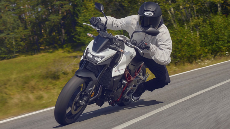 This Honda motorcycle nails the perfect balance in 2026