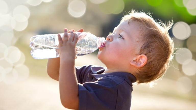 How to identify heat stroke in children