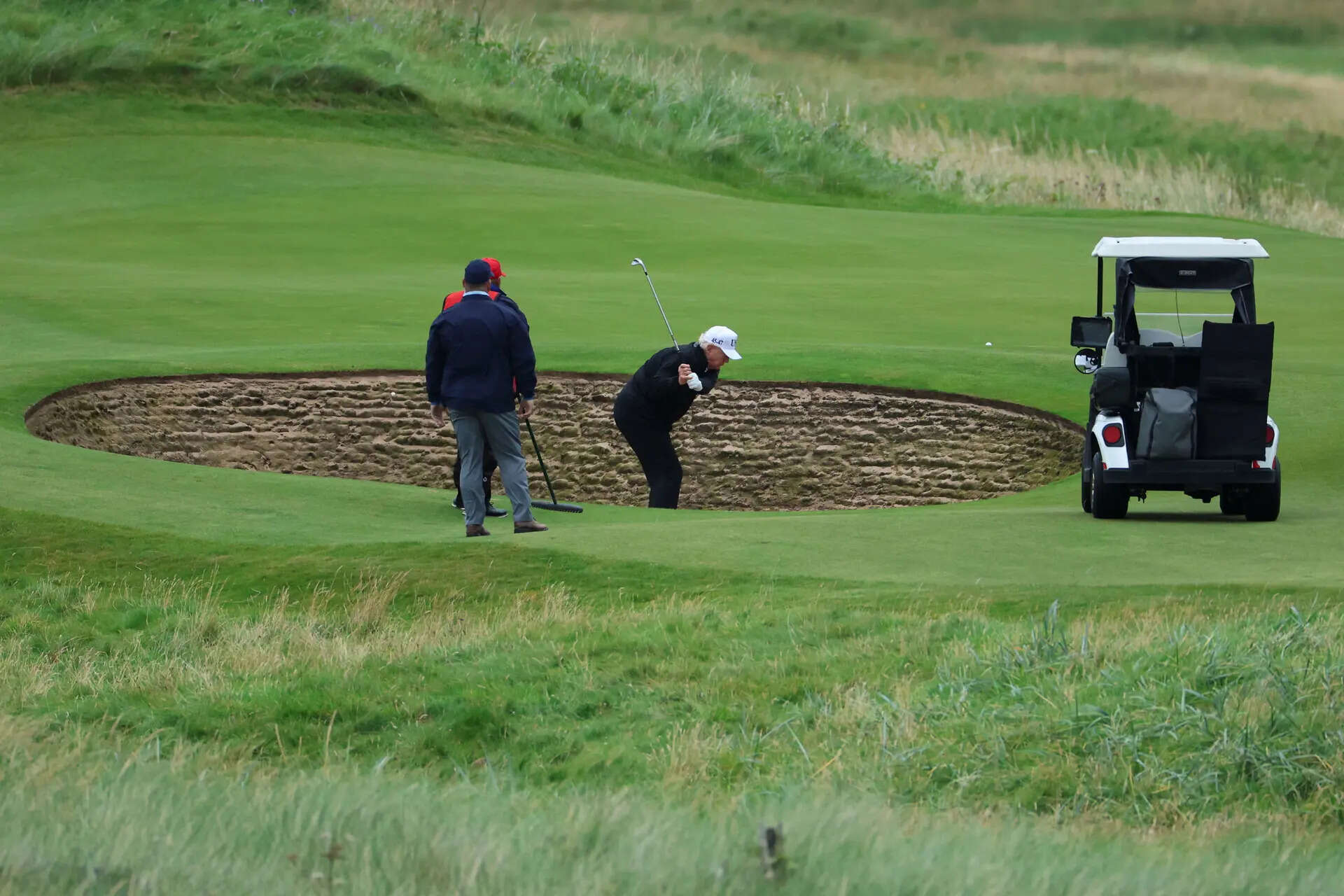 Video shows Trump caught cheating at golf course, internet says 'Him ...