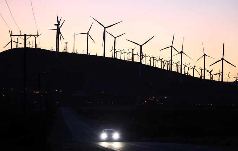 Letters to the editor: Trump's war on wind power isn't just 'weird.' It ...