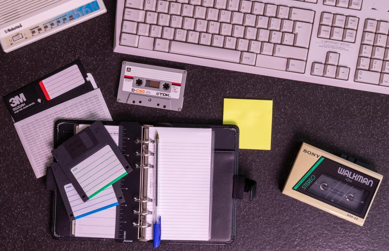 7 Pieces of ’90s Tech We Thought Were the Future