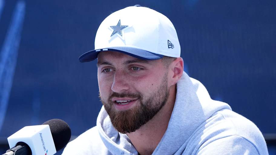 Jake Ferguson shouts out coaches & fans after inking massive new deal