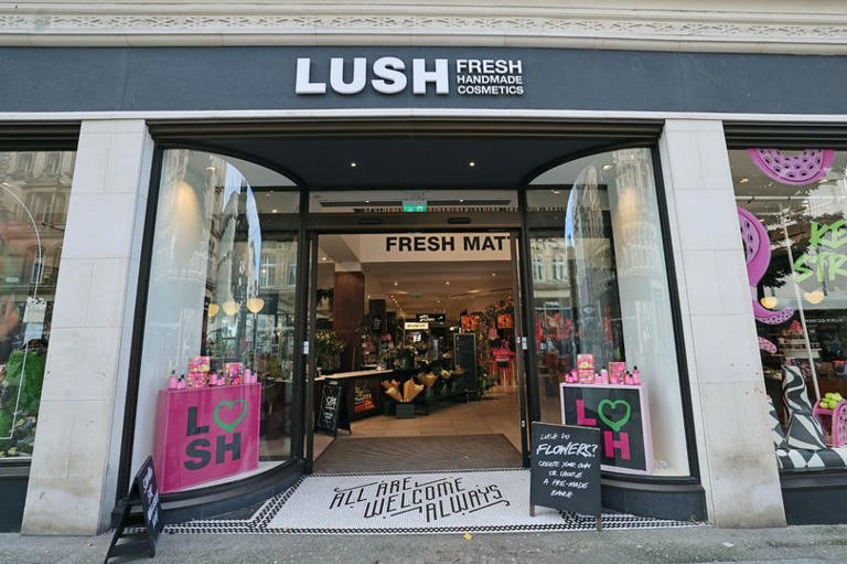 Lush is holding bath bomb making parties with goodie bags this summer ...