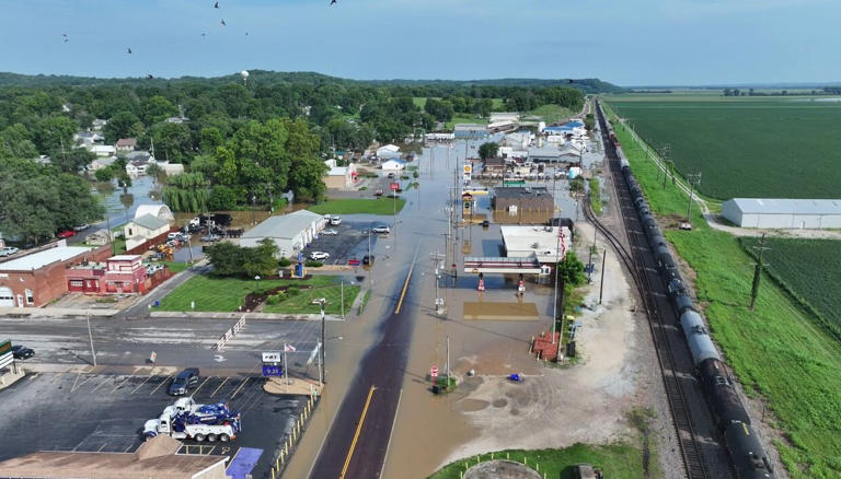 Donations, volunteers needed for Elsberry flood victims