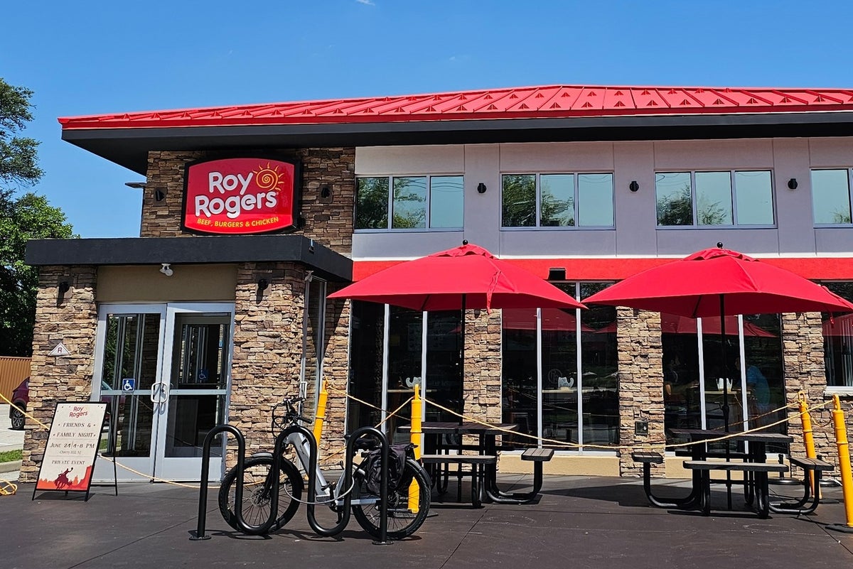 Back on the trail: 1990s fast-food chain Roy Rogers is making a comeback