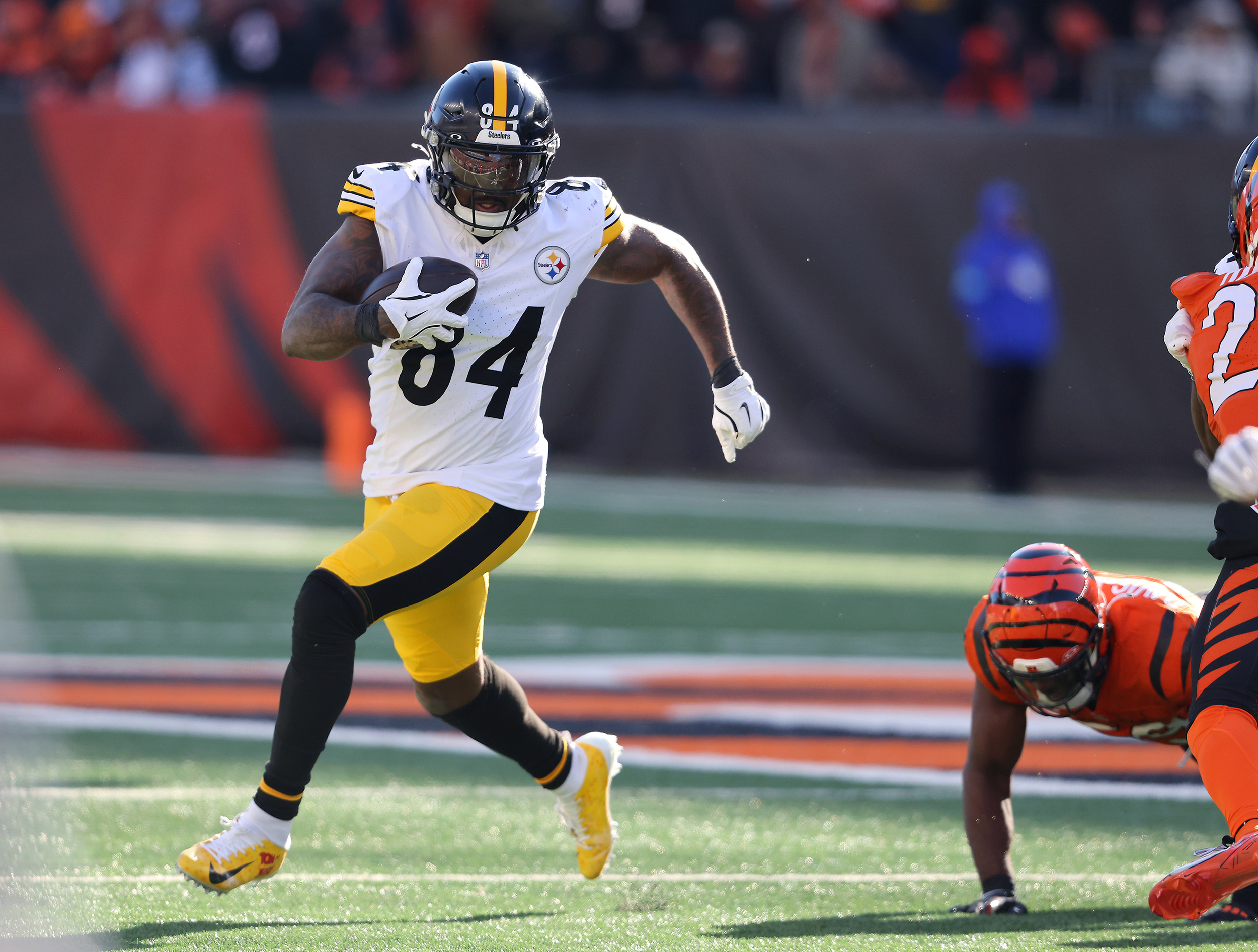 Steelers release four-time Pro Bowler