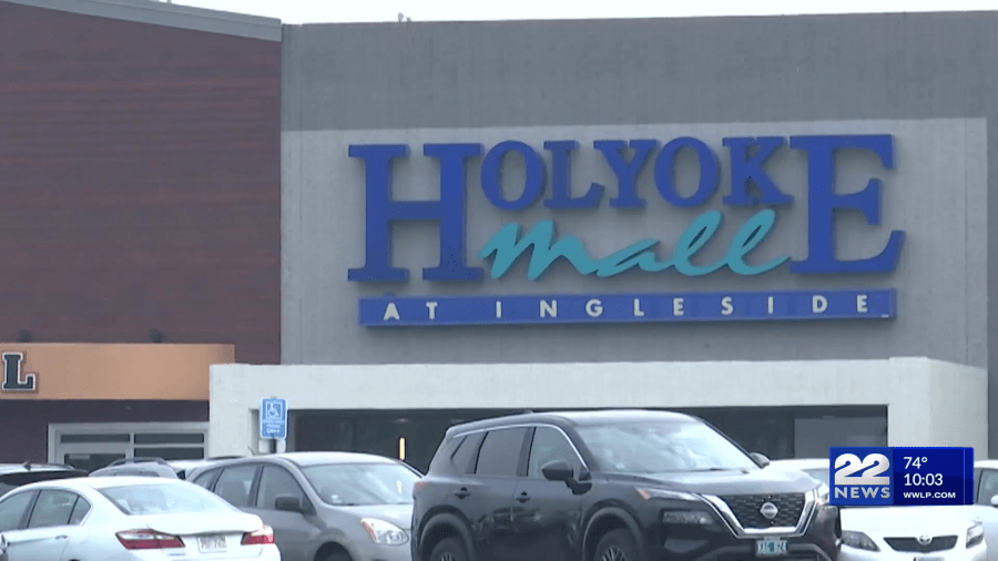 Holyoke Mall features shopping, dining, and fun during Labor Day