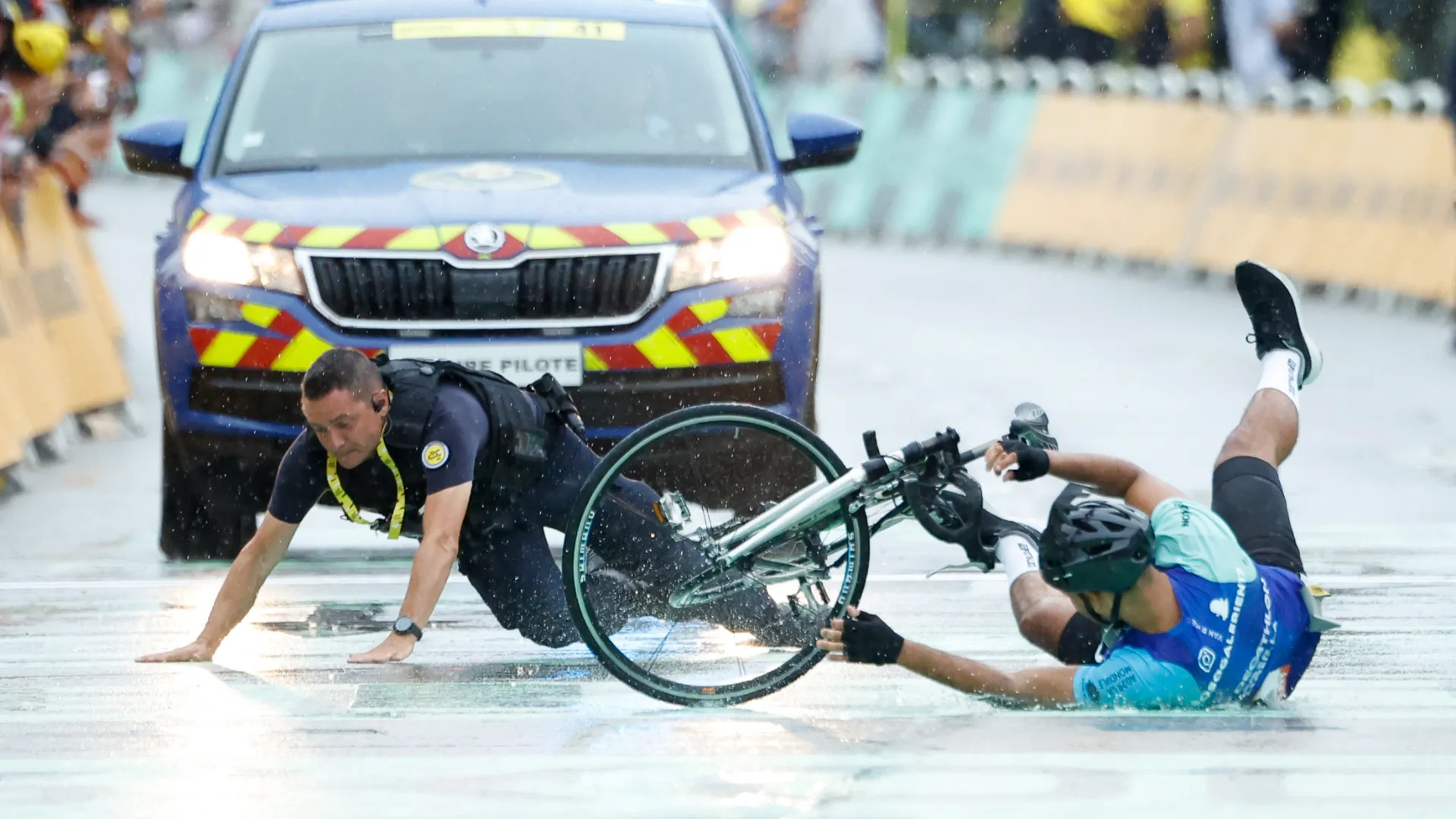 Pas de pardon pour l'envahisseur du Tour de France