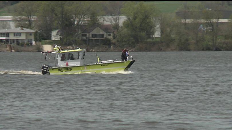 DNR investigates boat explosion on Mississippi River; 11 thrown into ...