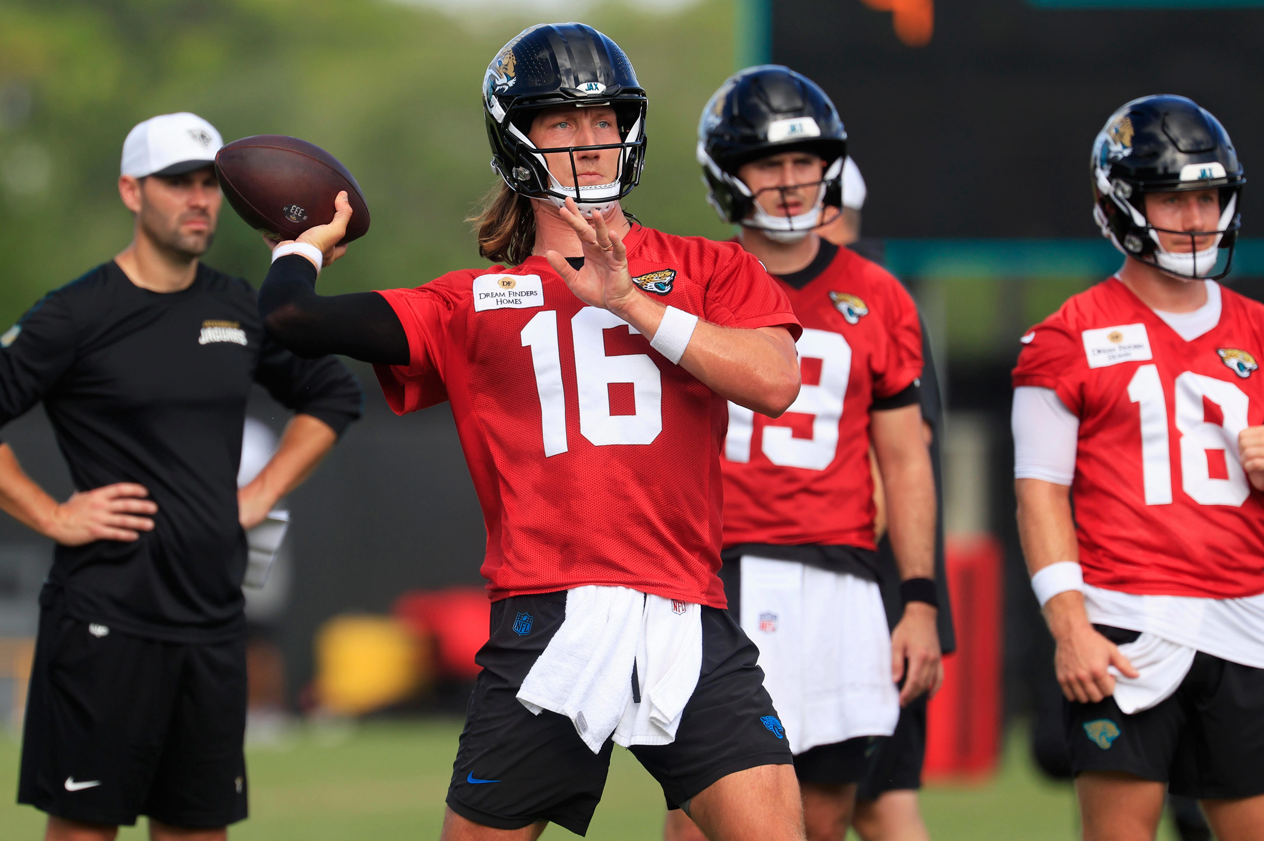 Updates, news, highlights from Jaguars' training camp practice No. 6