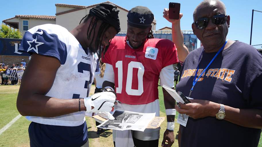 Cowboys’ Joe Milton trolls George Pickens for autograph on viral draft ...