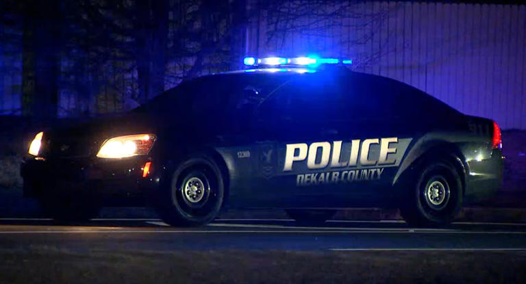 Clerk faces charges after shooting during store argument