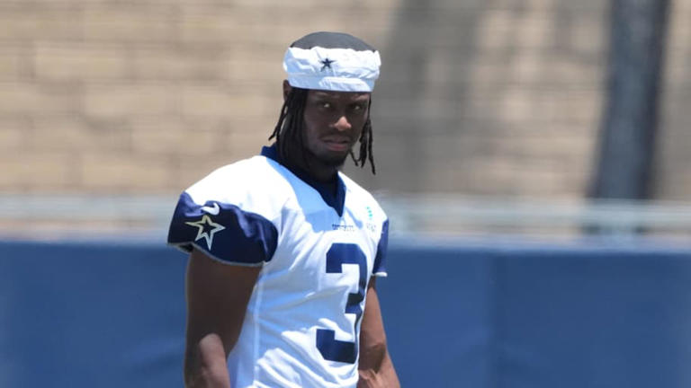 Cowboys’ Joe Milton trolls George Pickens for autograph on viral draft ...