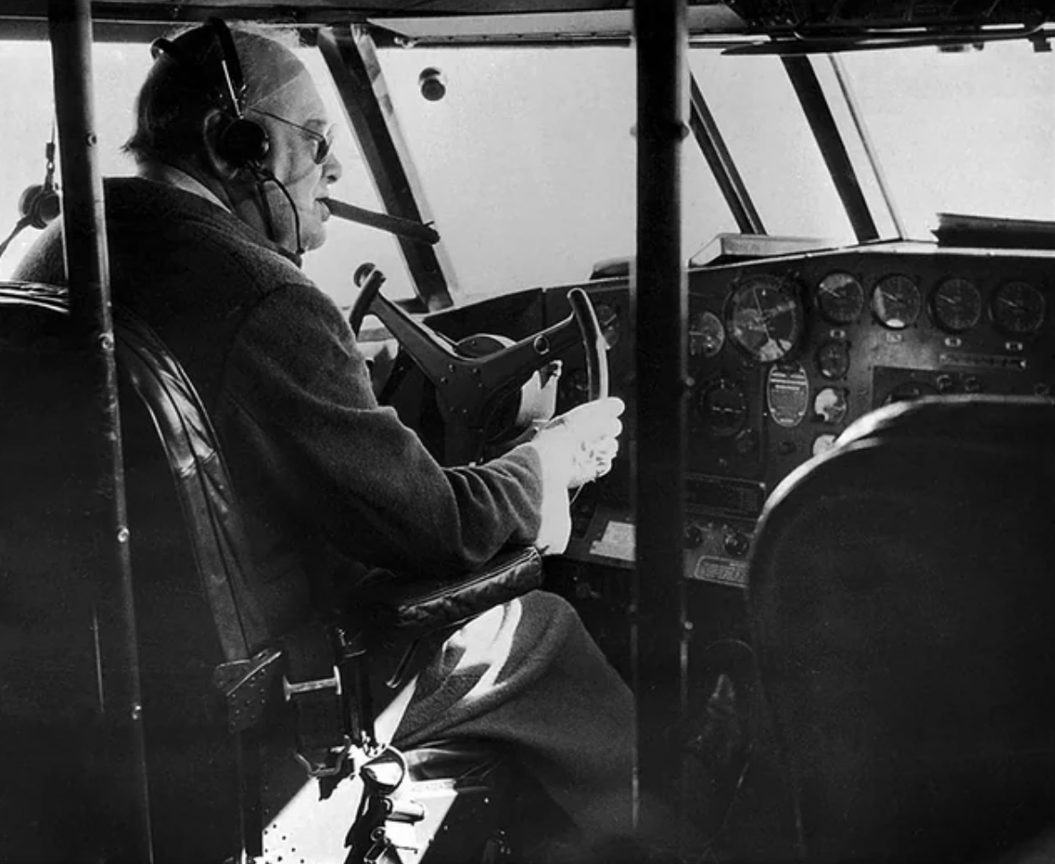 21 Fascinating Historical Photos From Around the World