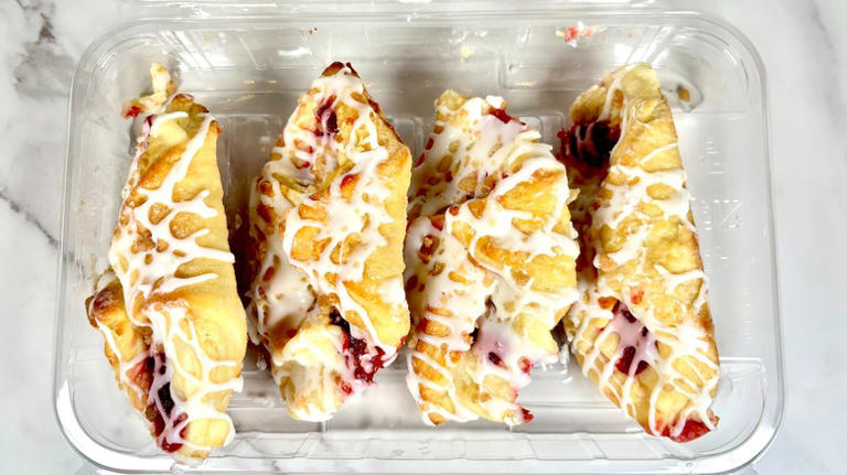 8 Walmart Pastries From The Bakery, Ranked