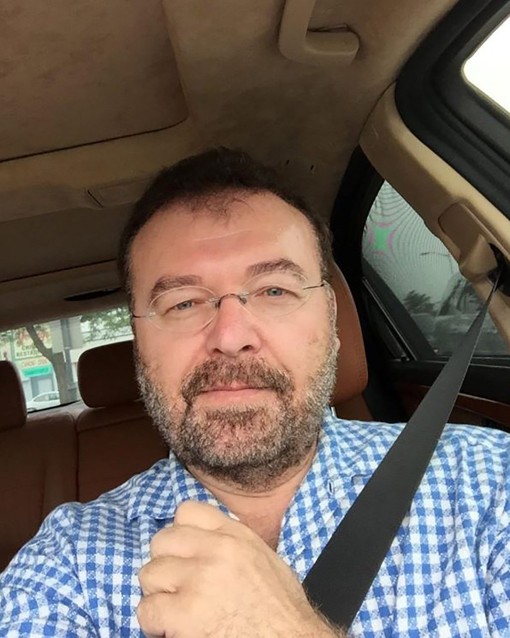 Fraudsters scammed Mexican billionaire out of $400M by claiming they ...