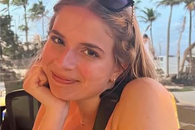 After Mom Dies from Breast Cancer, Sisters Diagnosed With Bone Cancer ...