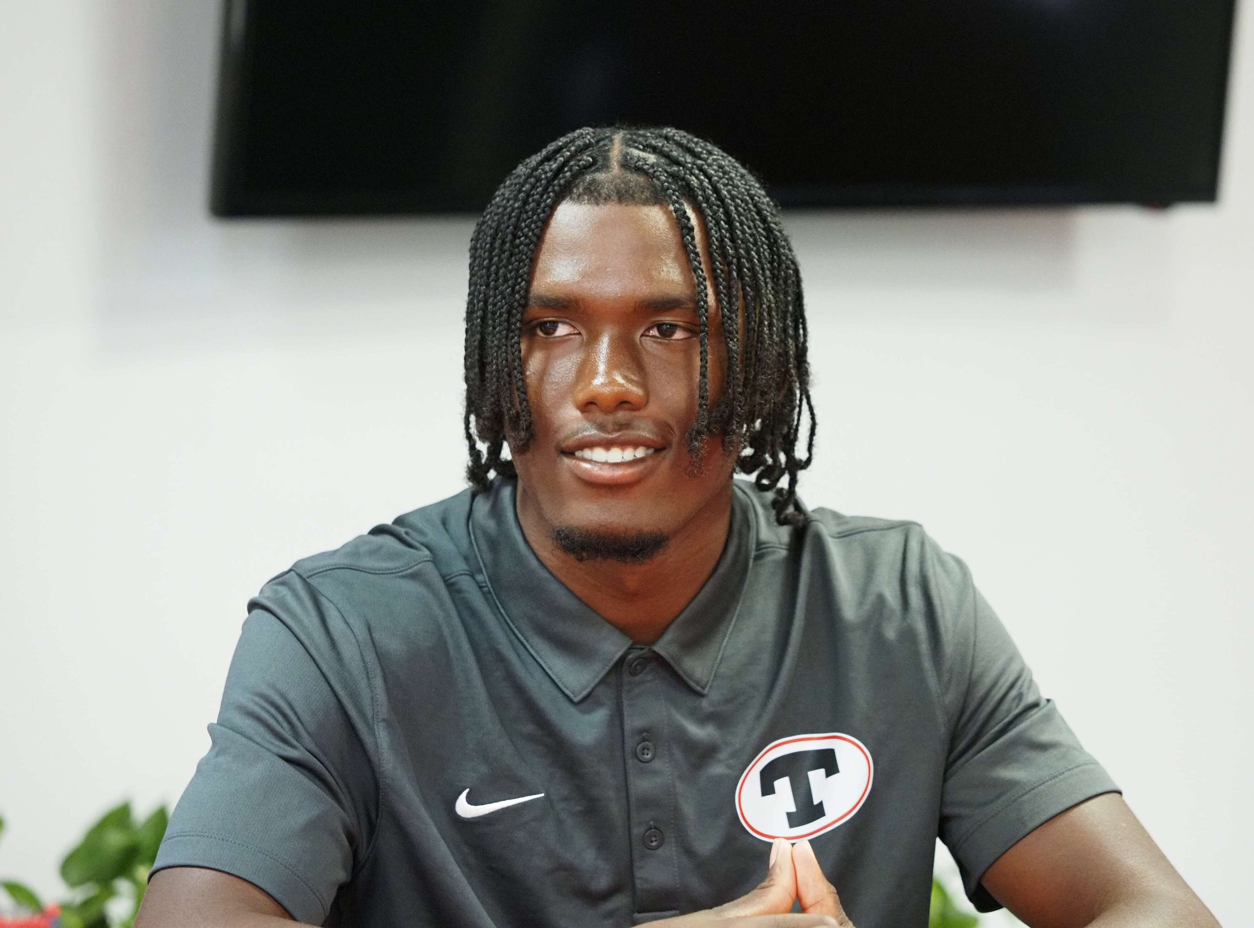 UMS-Wright athletes ‘bought in’ to culture under new football coach Sam ...