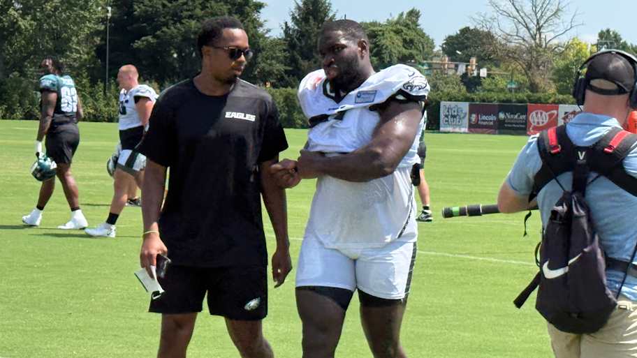 Most Dominant Defender So Far In Eagles Camp Is Easy To ID: "He's Twitchy"