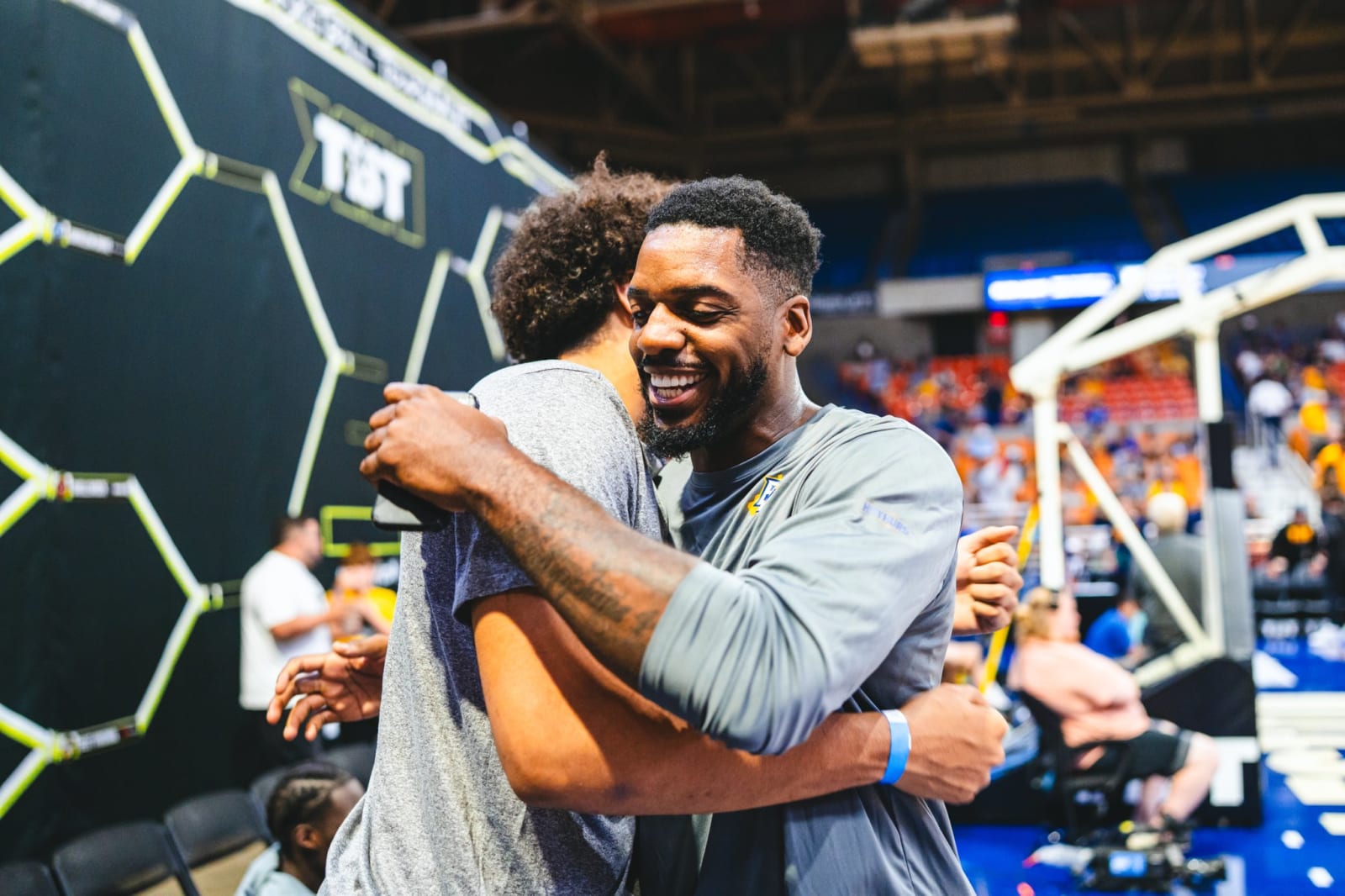 Best Virginia knocks off Shell Shock 74-61 to head to TBT semifinals