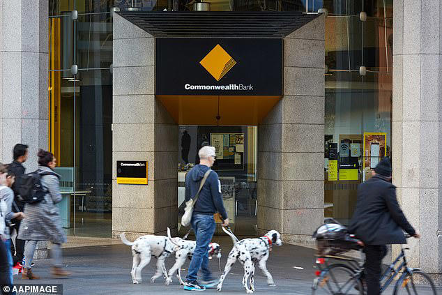 Commonwealth Bank to replace dozens of staff with AI