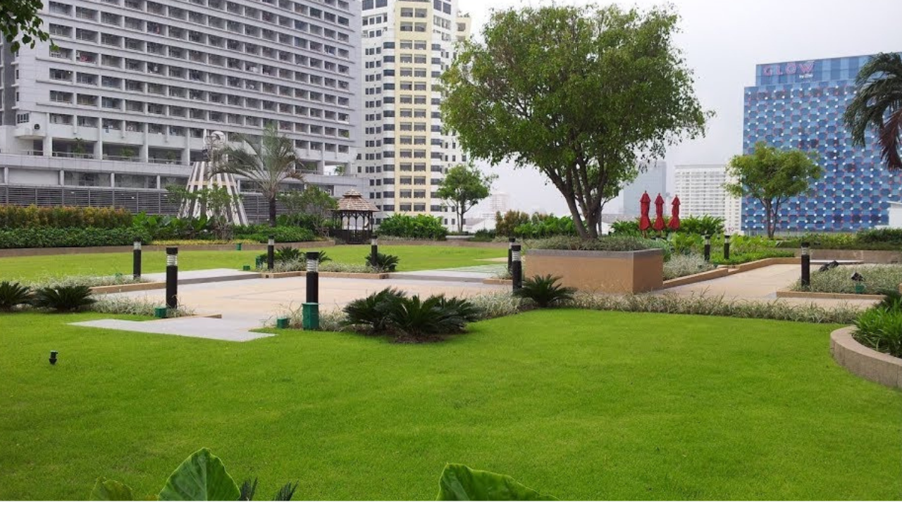 Beautiful Rooftop Gardens Around The World