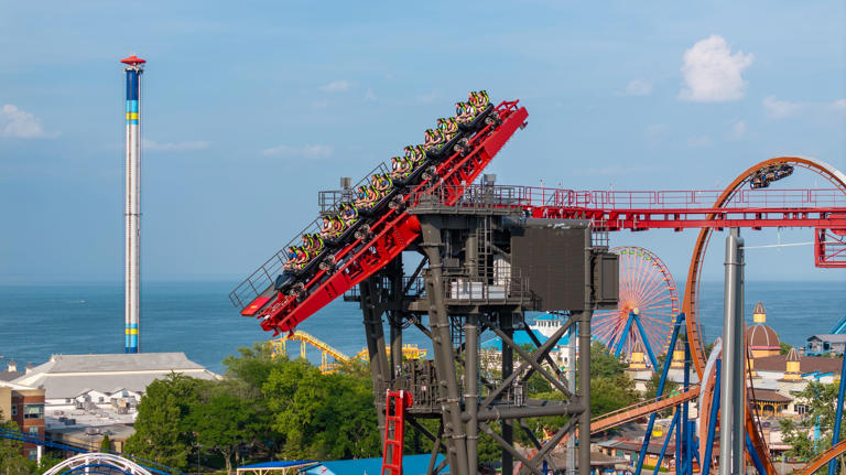Did sirens curse Cedar Point? Power Tower breaks, roller coasters shut ...