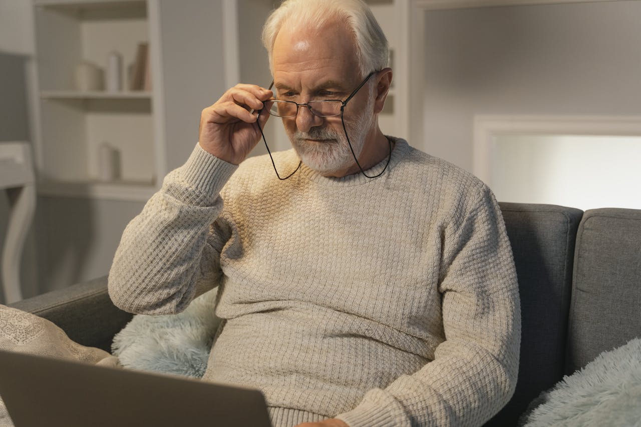 13 Things to Consider Before Cashing Out Your RRSP