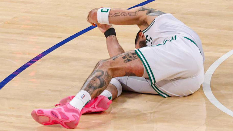 NBA Fans React To Big Jayson Tatum Injury Update