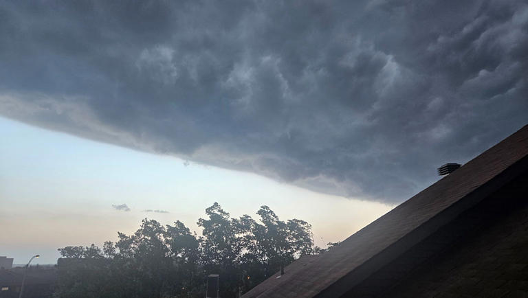 Severe weather, flood risk heightened in Quebec with soaking rains, winds