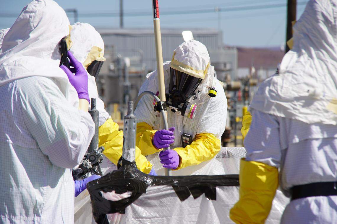 Feds say they have way to clean up nuclear waste site faster. WA is ...