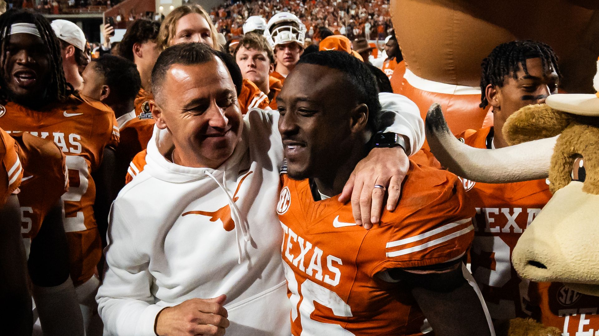 Deep, talented Texas RB room seeks elite status