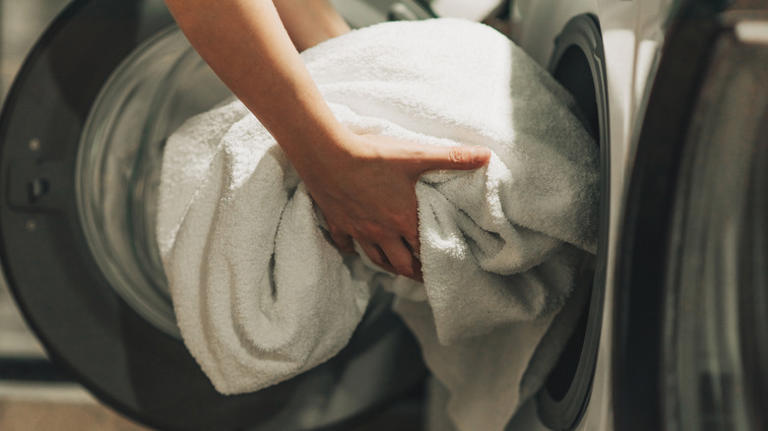 The Common Laundry Mistake You Should Avoid At All Costs (& What To Do ...