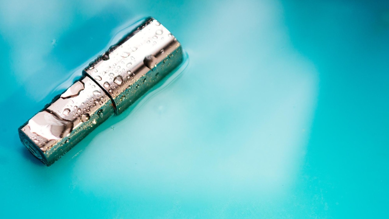 Scientists create metal that floats on water