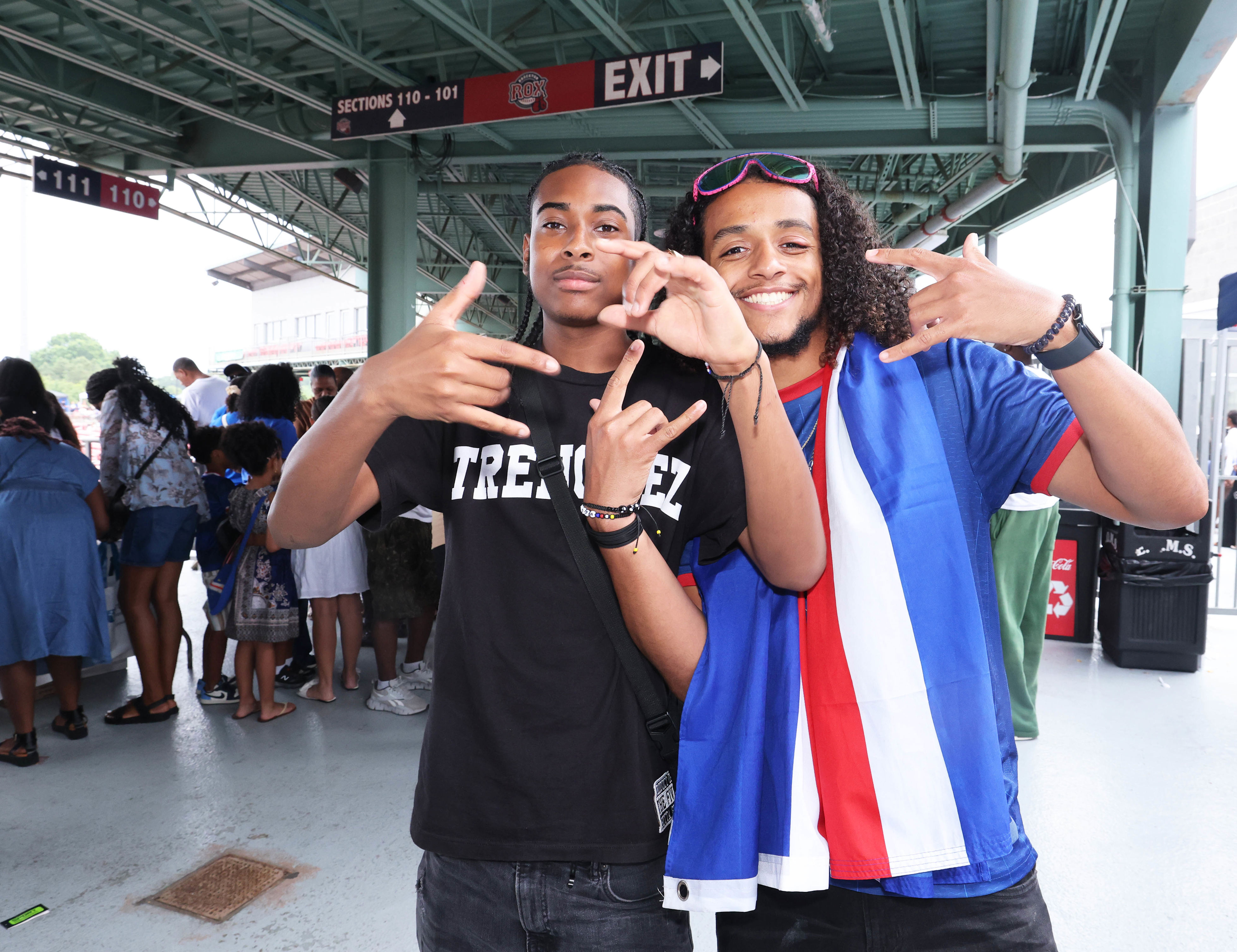 'So much pride': Thousands pack Campanelli for Cape Verdean Day ...