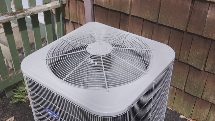 Is a broken AC illegal? It depends on your lease or job