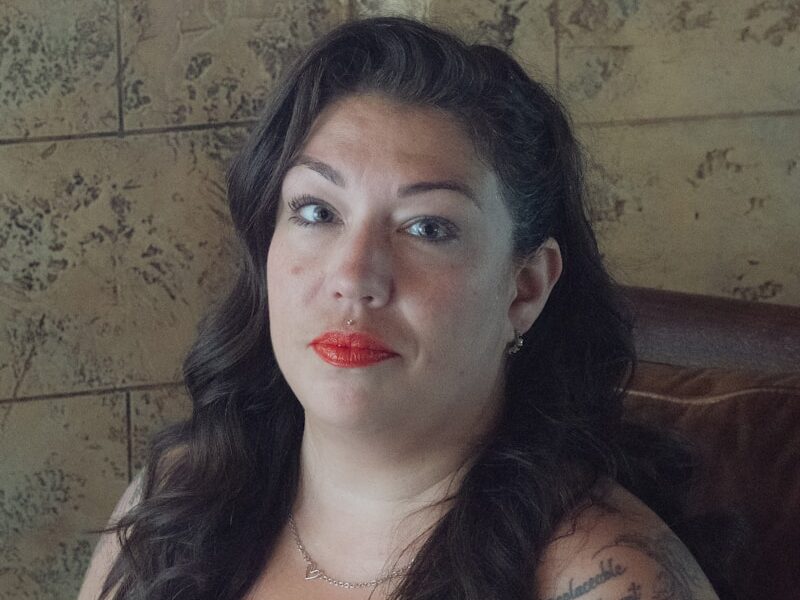 15 Red Flags Women Over 40 No Longer Ignore