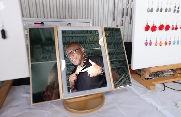 'So much pride': Thousands pack Campanelli for Cape Verdean Day ...