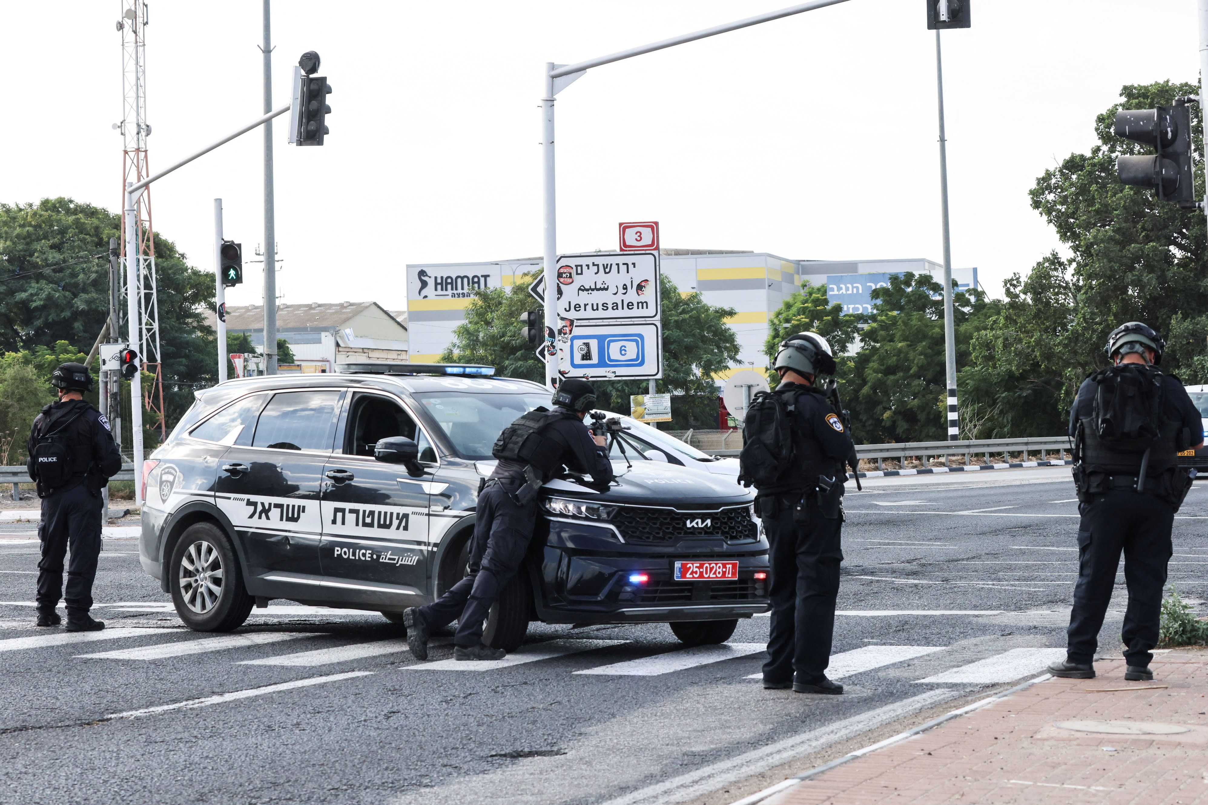 IDF, Israel Police searching for Palestinian vehicle that fled traffic ...