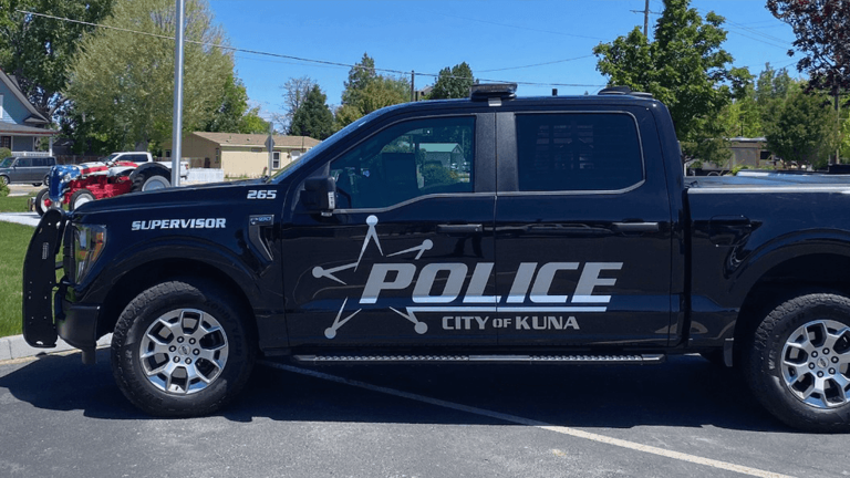 Kuna police chase ends in crash, suspect arrested