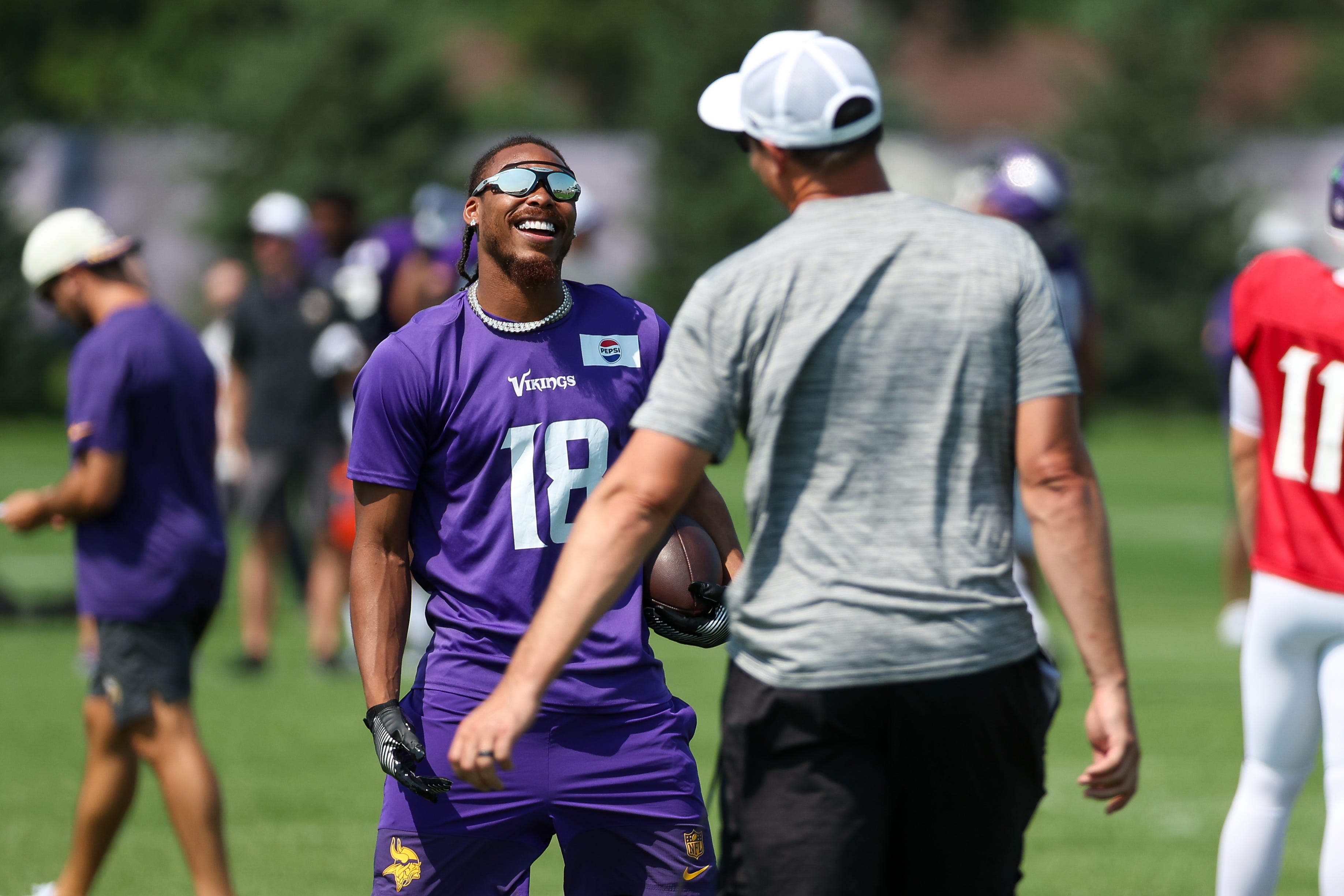 Minnesota Vikings training camp notebook, day 6: Defense has a strong ...