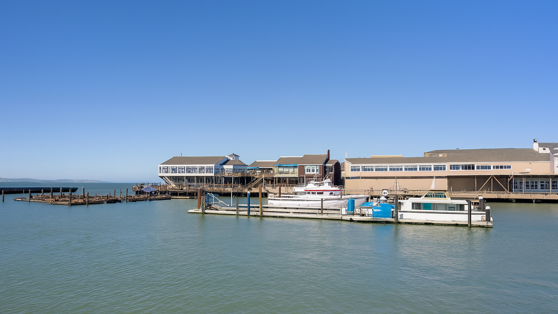 Fisherman’s Wharf Walk – San Francisco Bay Vibes on a Clear California ...