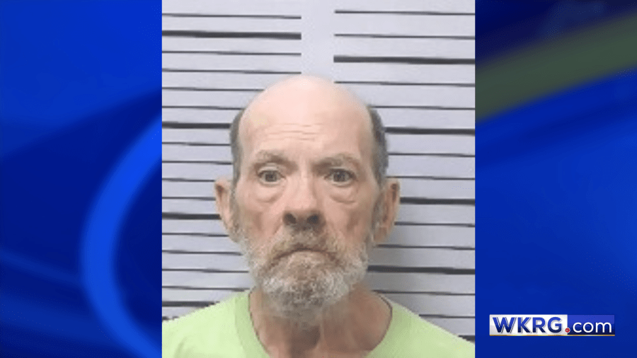 Mobile police investigating Sunday night stabbing