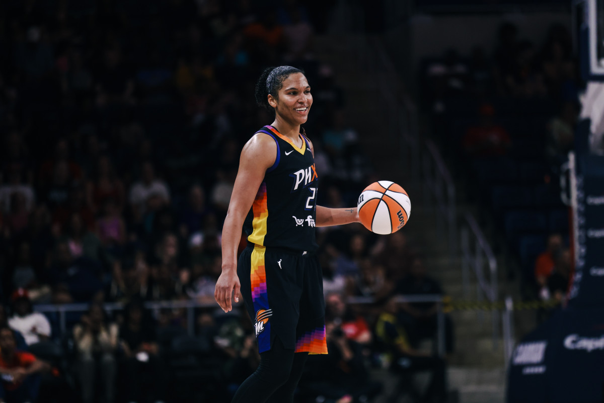 Mercury's Alyssa Thomas Records Another Historic WNBA Game on Sunday