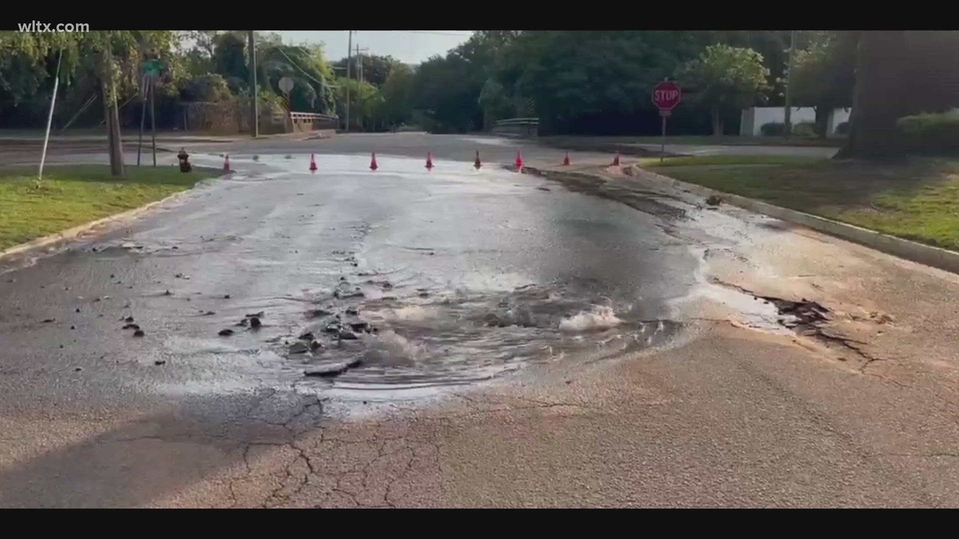 Water main break causes road closure in Columbia