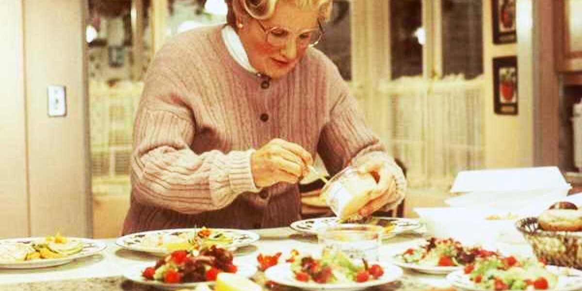 Mrs. Doubtfire Star Says Robin Williams' Voice Deserves an AI Revival