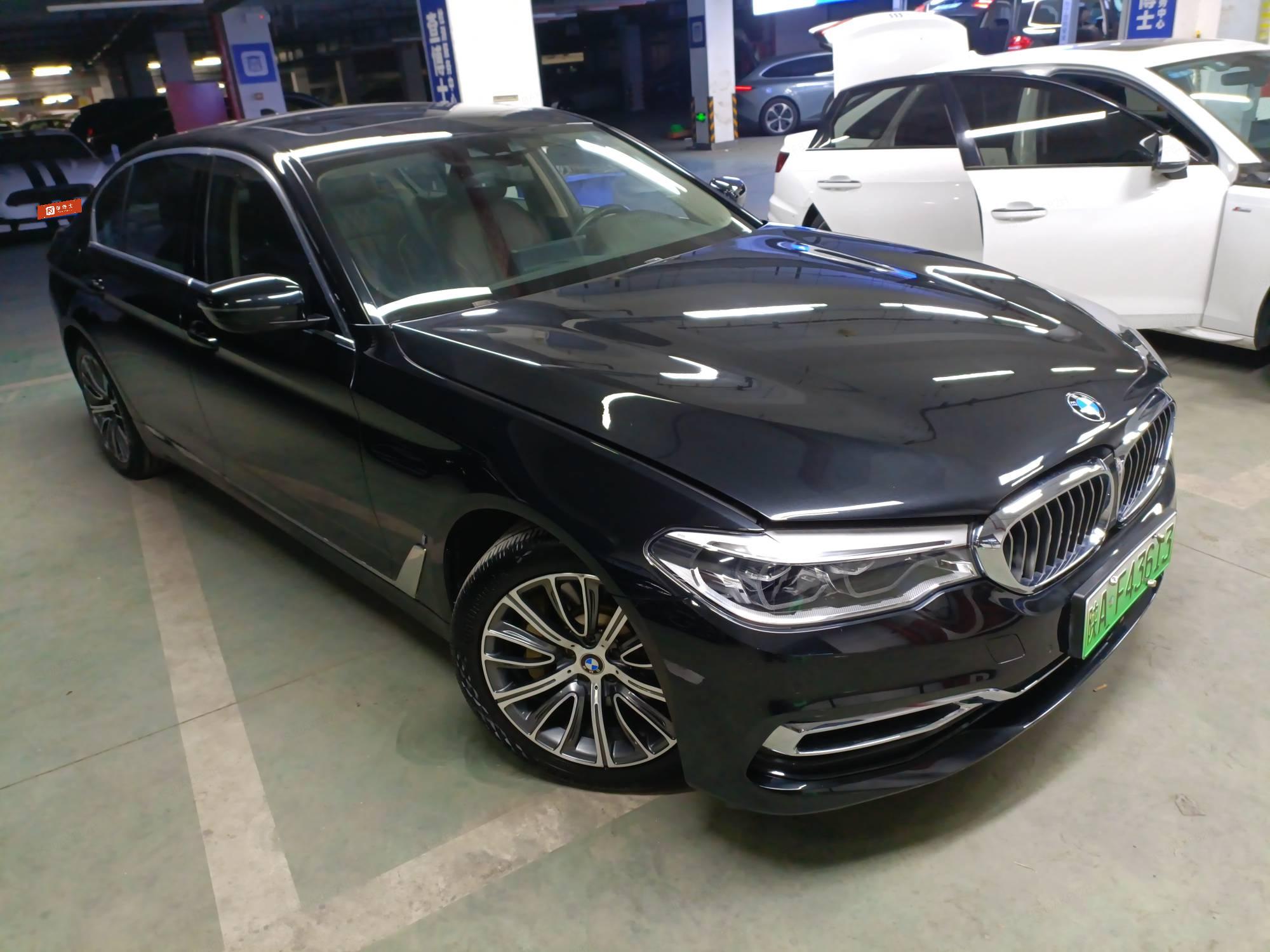 宝马 宝马5系新能源 2019款 530Le 豪华套装实拍图