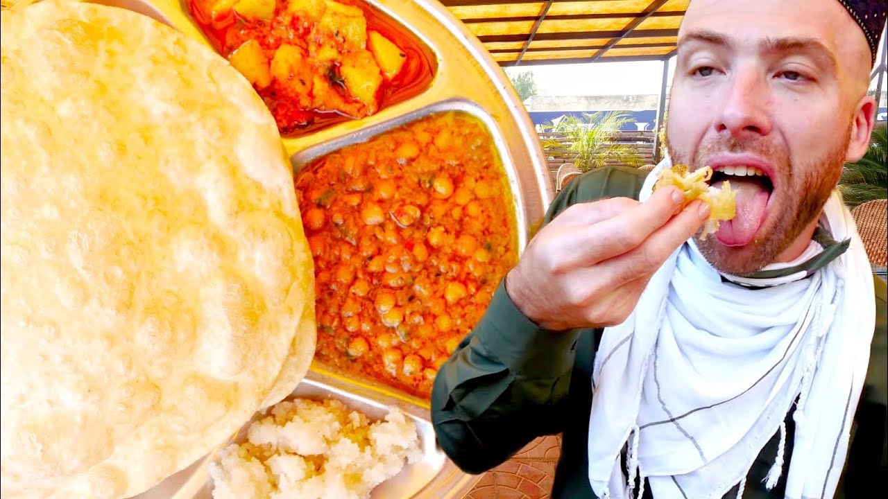 Authentic Pakistan Street Food Breakfast In Islamabad!! Thali ...